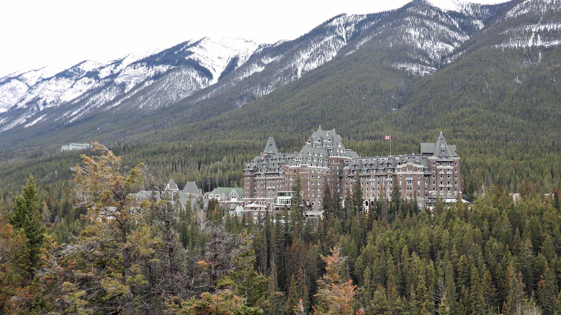Fairmont Banff Springs Resort – HOME of TRAVEL