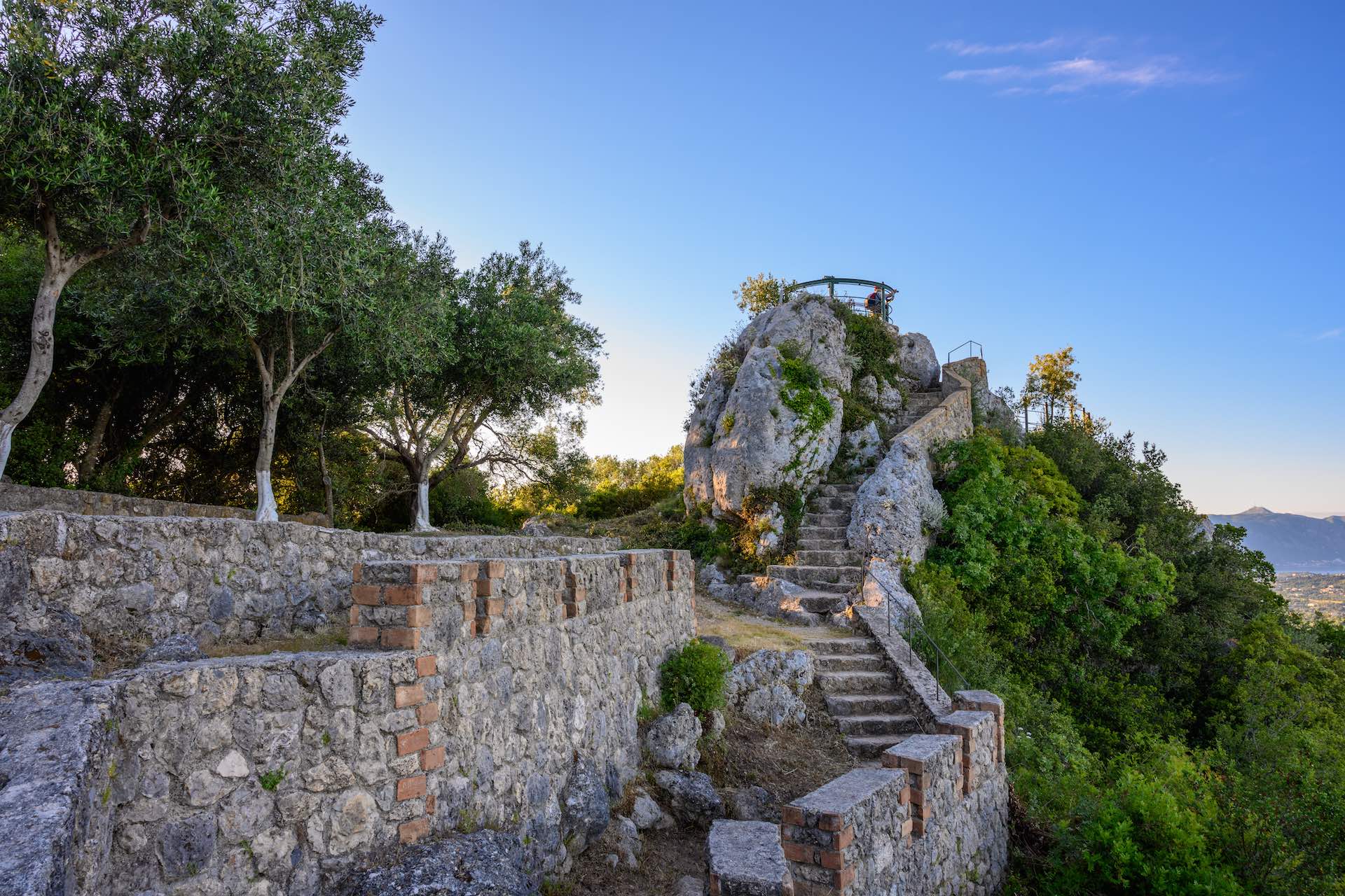 Der Kaiser’s Throne auf Korfu – HOME of TRAVEL