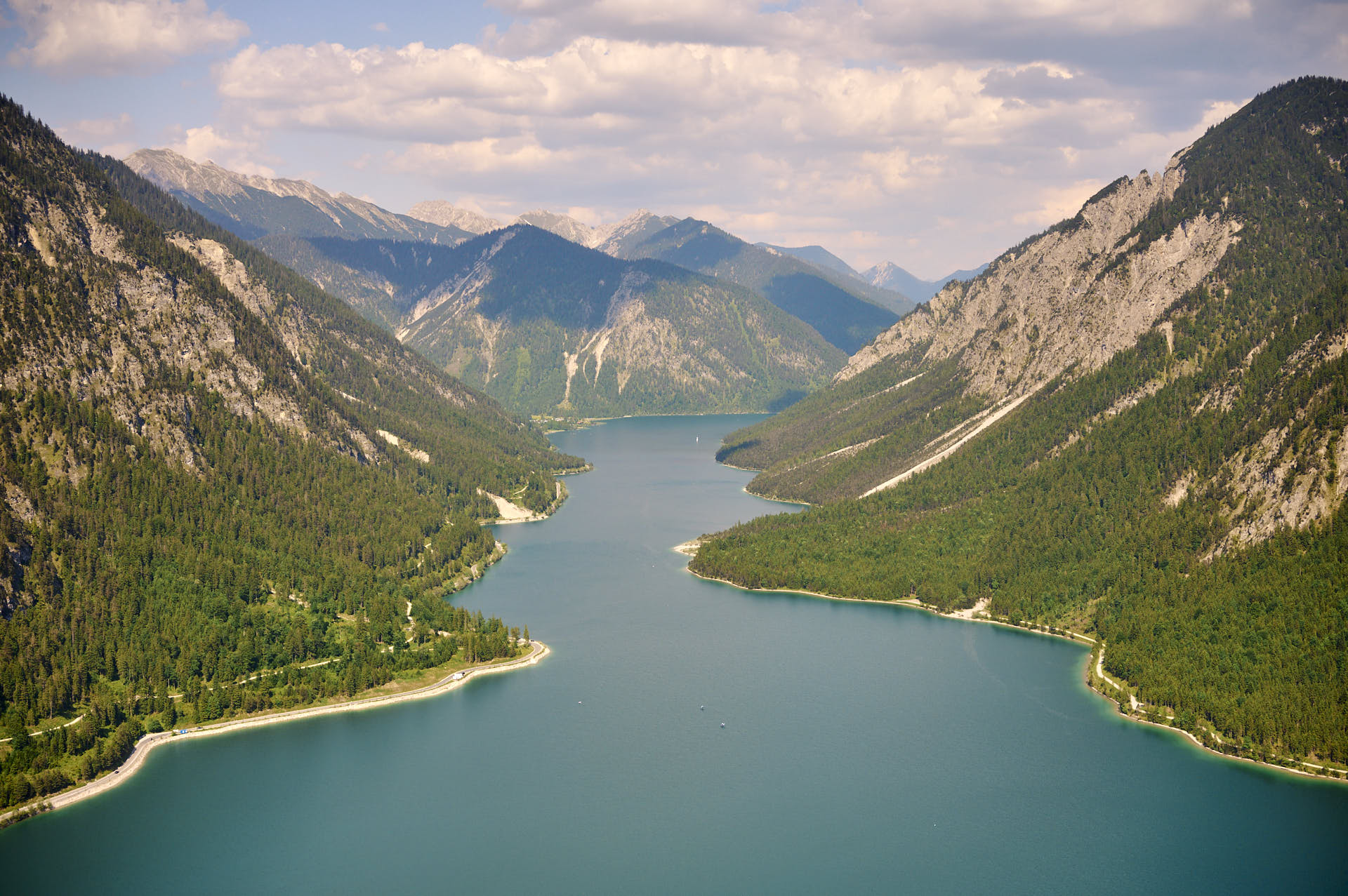 Aussicht über den Plansee. – HOME of TRAVEL