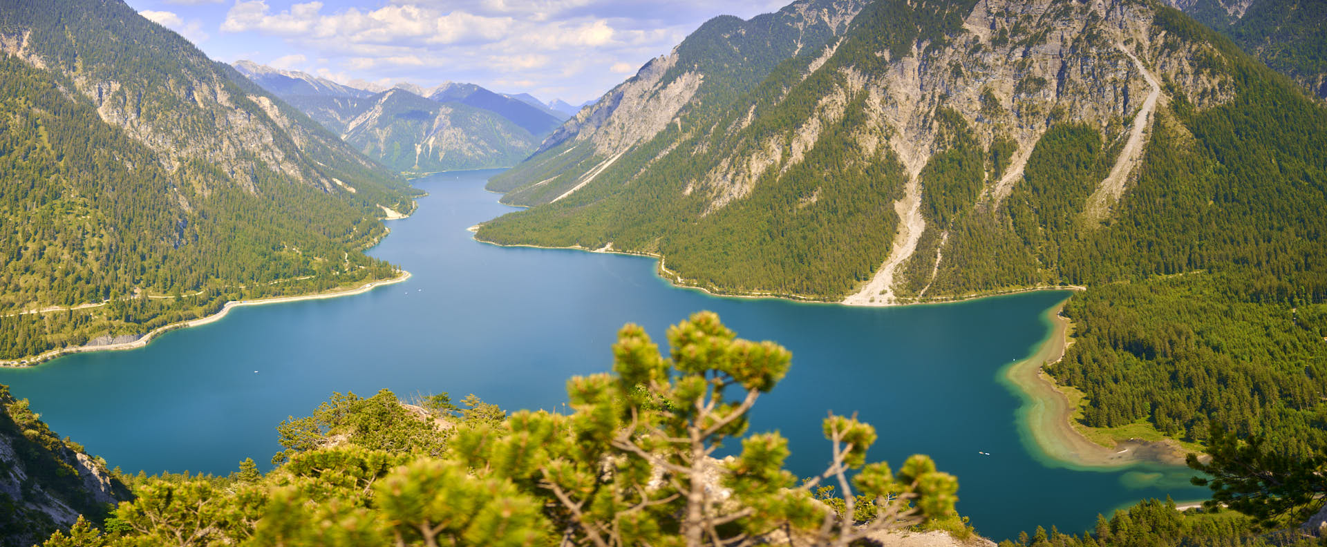 Aussicht über de Plansee. – HOME of TRAVEL