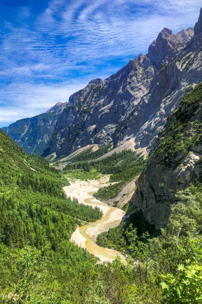 Zugspitze: Traumhafte Gipfel-Wanderung via Reintal – HOME of TRAVEL