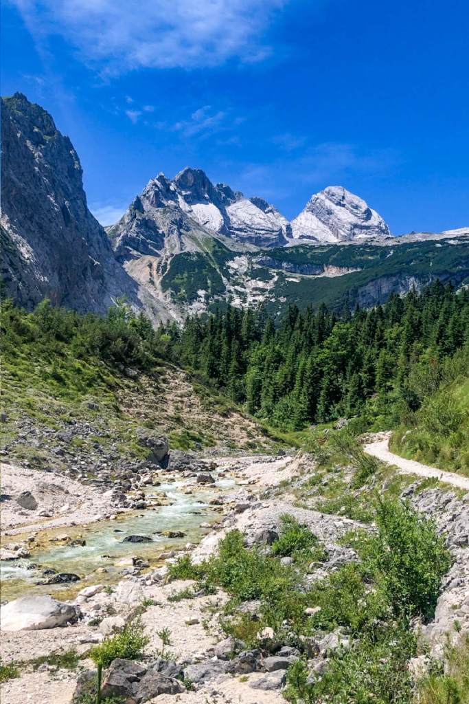 Zugspitze: Traumhafte Gipfel-Wanderung via Reintal – HOME of TRAVEL