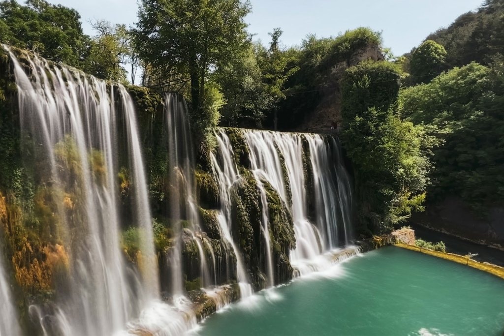 ⁠Pliva-Wasserfall: Bosniens Naturwunder mitten in der Stadt – HOME of ...