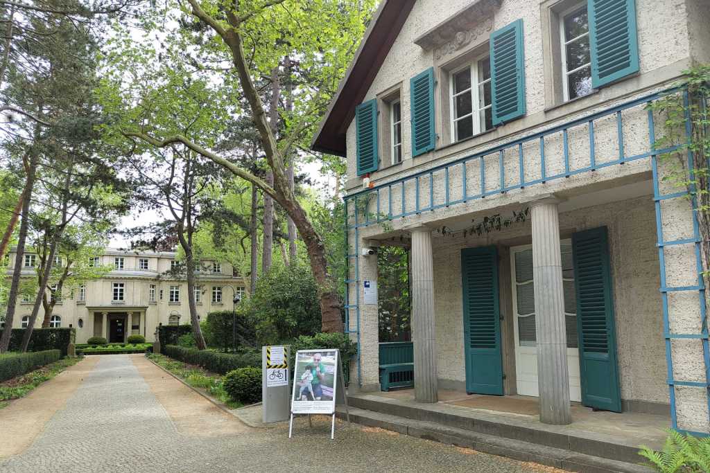Haus der Wannsee-Konferenz: Berlins Gedenkstätte – HOME of TRAVEL