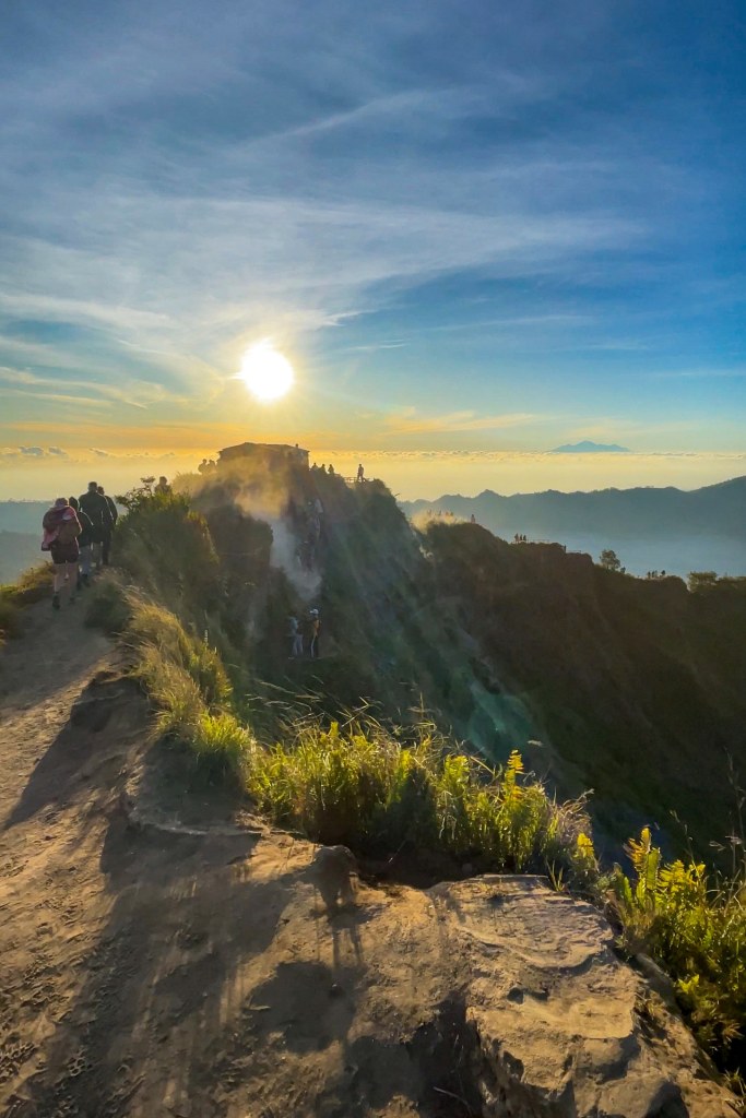 Mount Batur: Spektakuläres Sunrise-Trekking auf Bali – HOME of TRAVEL
