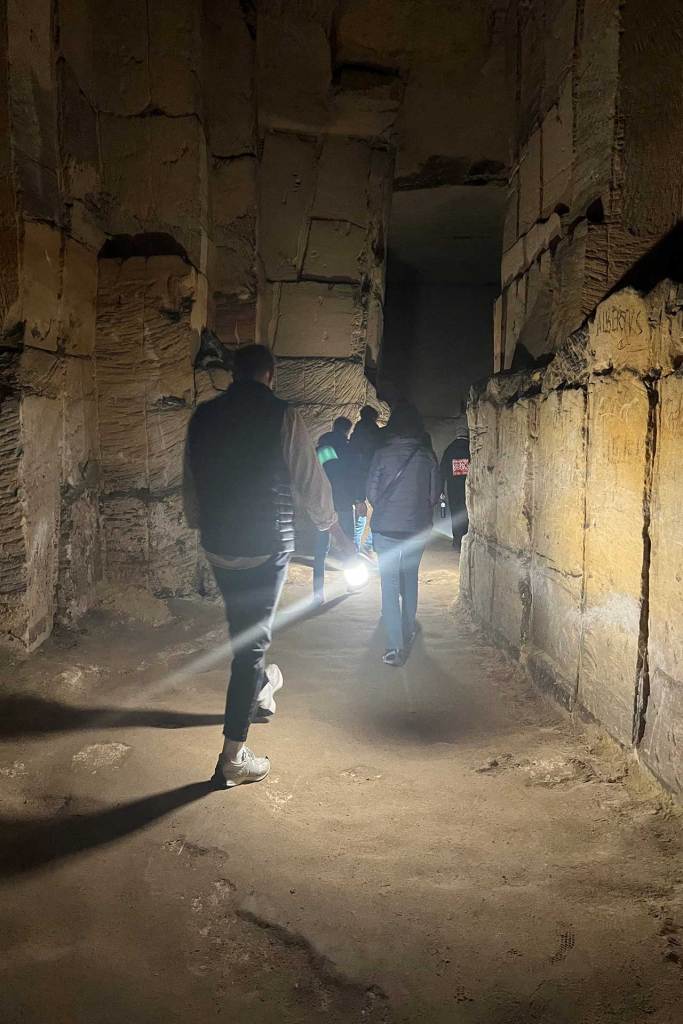Maastricht: Durch die Grotten von Sint Pietersberg – HOME of TRAVEL
