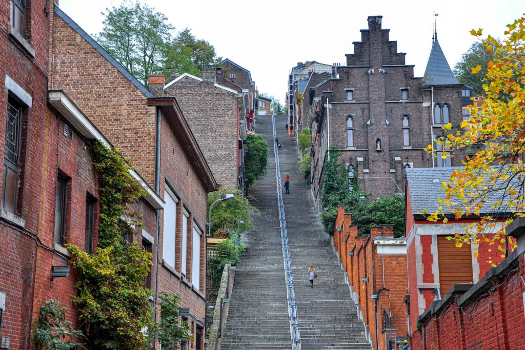 Montagne de Bueren: Lüttichs berühmte Treppe mit 374 Stufen – HOME of ...