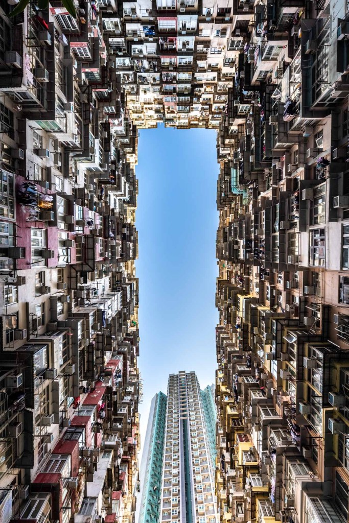 Monster Building in Hongkong: Zwischen Beton und Balkonen – HOME of TRAVEL