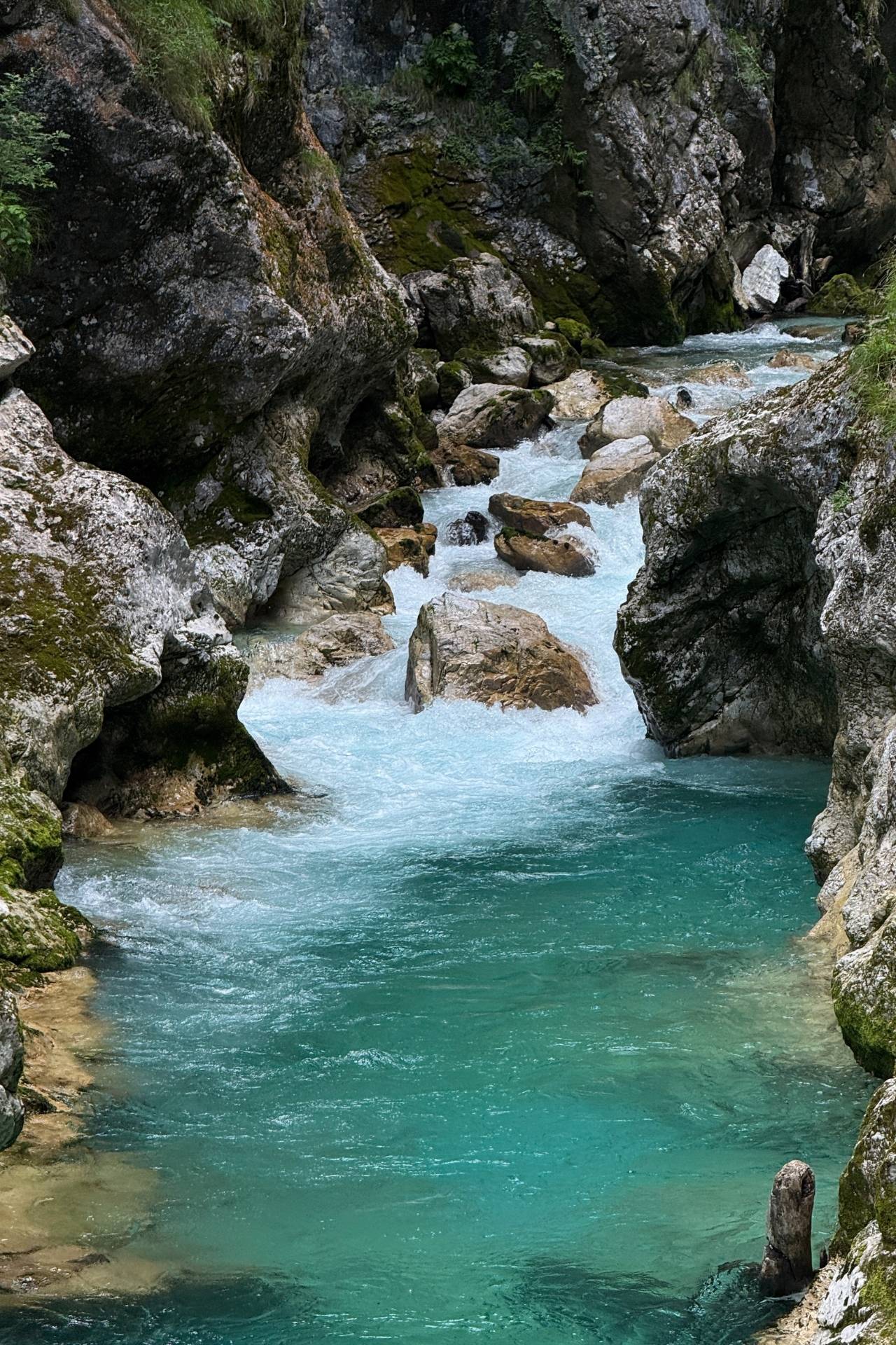 Tolmin-Klamm-Thermalquelle,-Soca-Tal,-Slowenien-(2) – HOME of TRAVEL